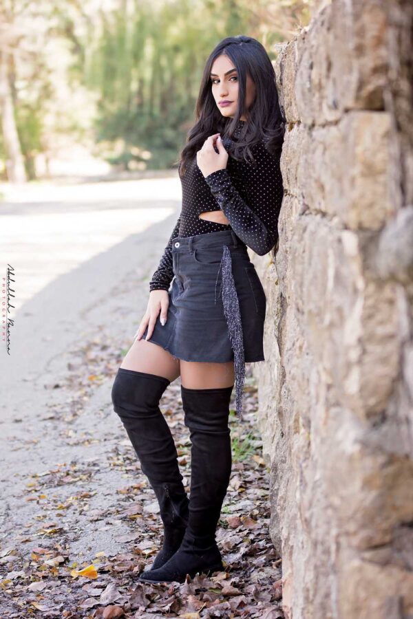 Stunning Women's Portraits: Top Poses - Banna Photography